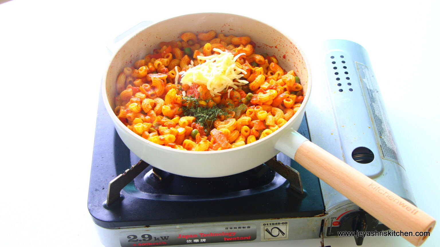 Indian-style masala pasta Easy pasta recipes - Jeyashri's Kitchen