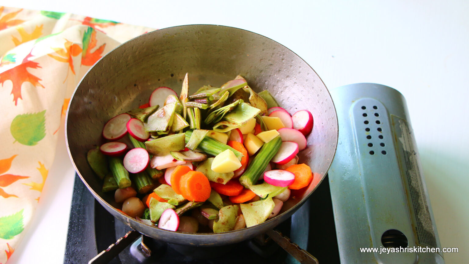 Tamil Nadu Village style Kaikari sambar - Jeyashri's Kitchen